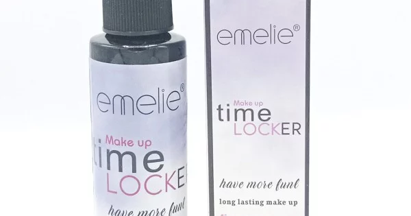 Emelie Makeup Fixer And Setting Spray Oil Control 100ml